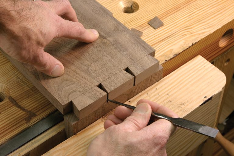 The Striking Knife | Popular Woodworking