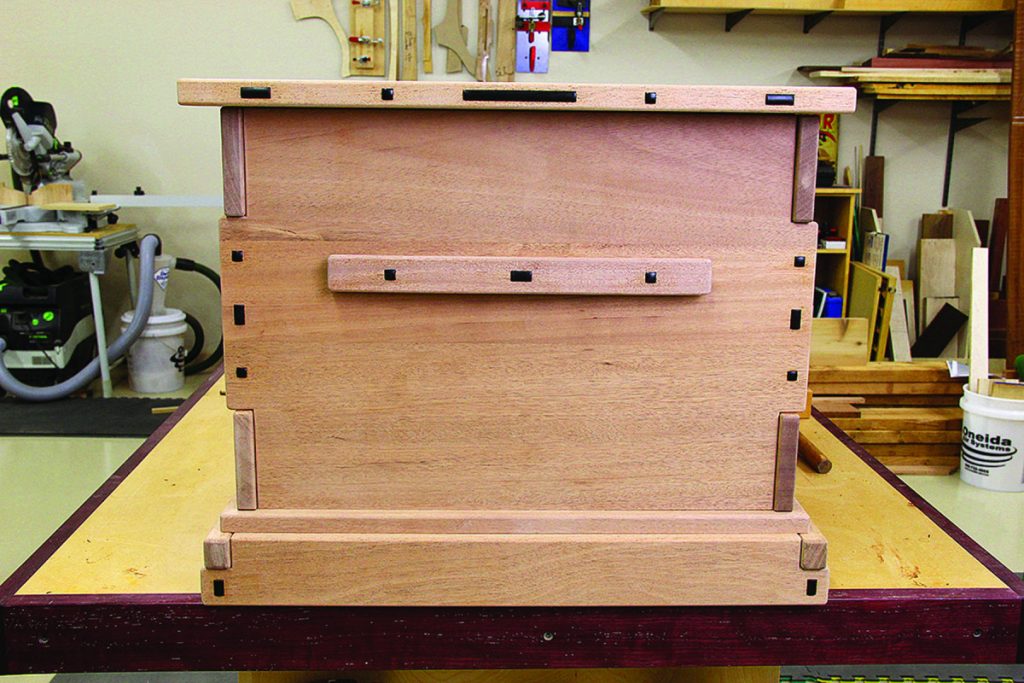 Greene & Greene-style Blanket Chest | Popular Woodworking