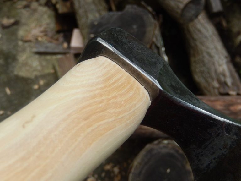 Hanging and Wedging a Wooden Handle – Part 2 | Popular Woodworking