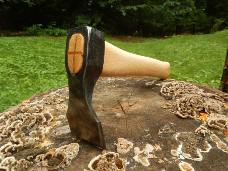 Hanging and Wedging a Wooden Handle – Part 2 | Popular Woodworking