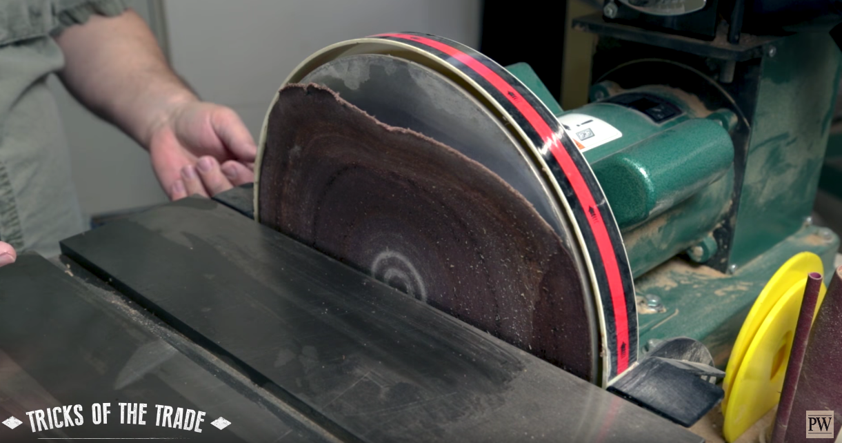 Replace Sanding Disc – Tricks of the Trade | Popular Woodworking