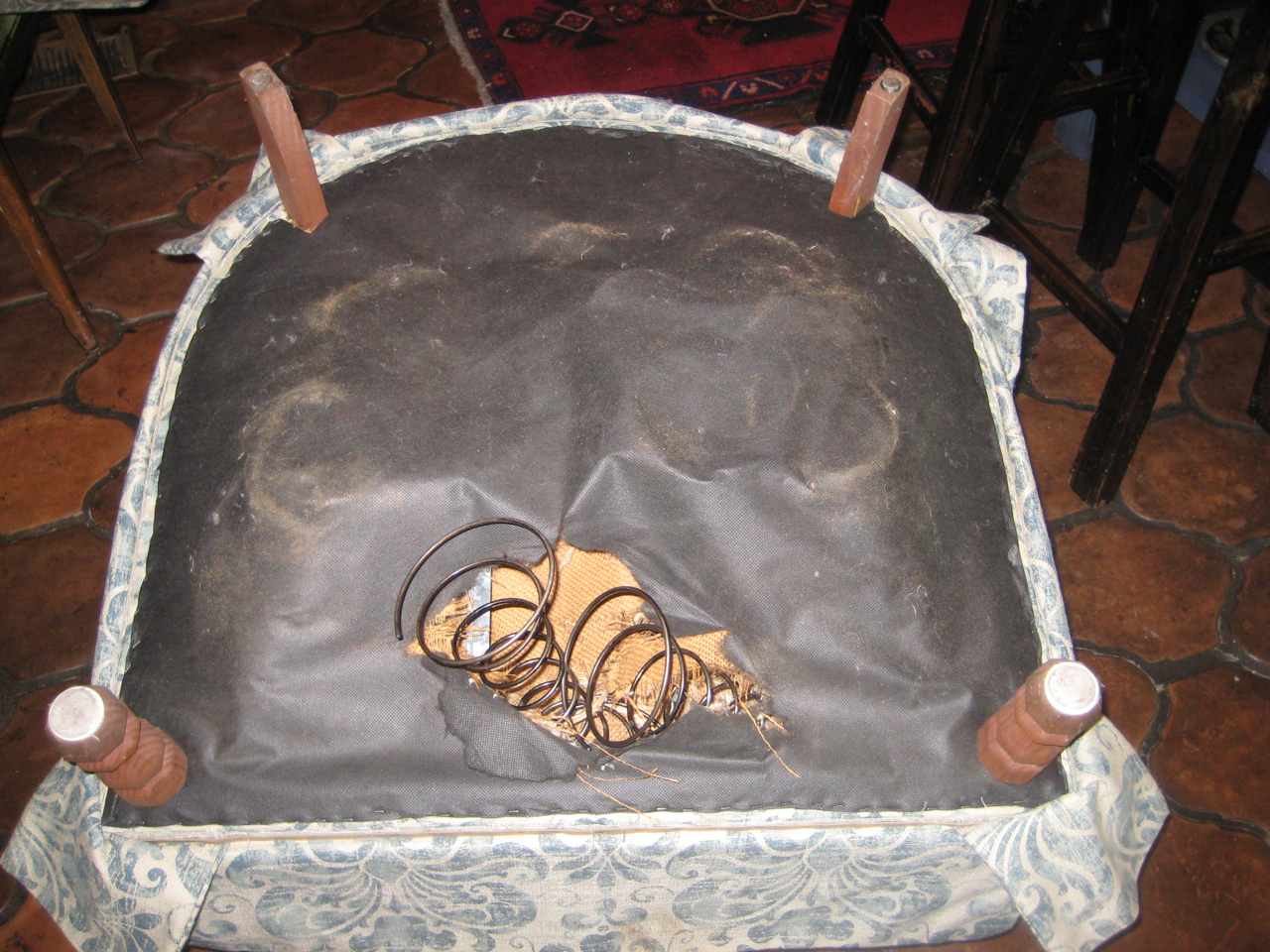 Repair an Upholstered Chair the Quick and Dirty Way | Popular Woodworking