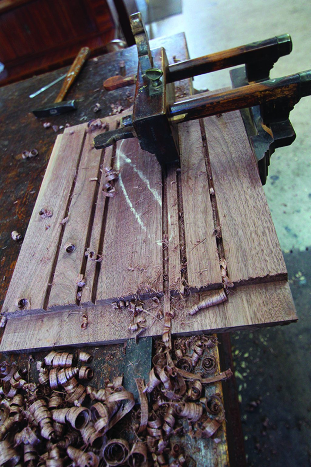 Carve a Classic Linenfold Panel | Popular Woodworking