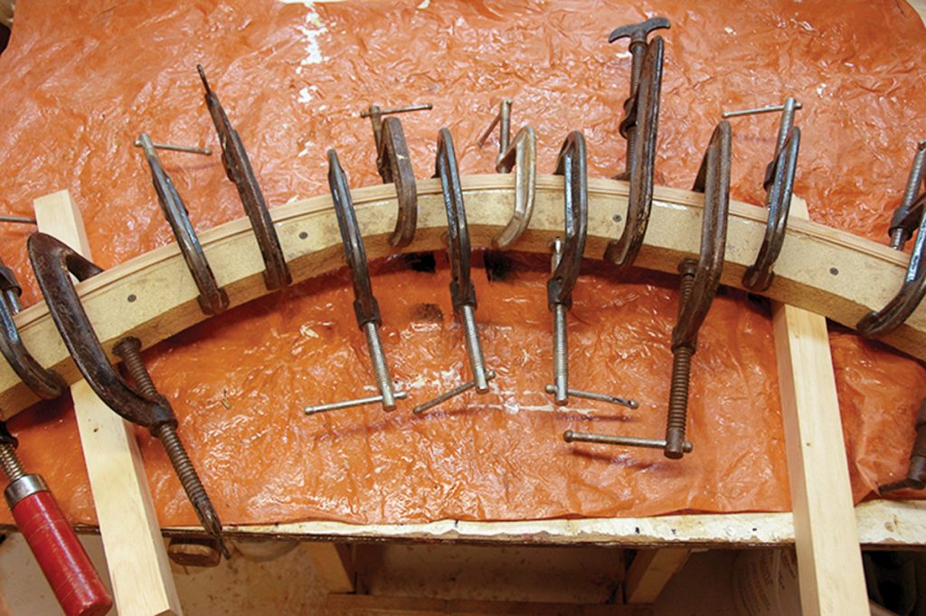 Bow Shelves | Popular Woodworking