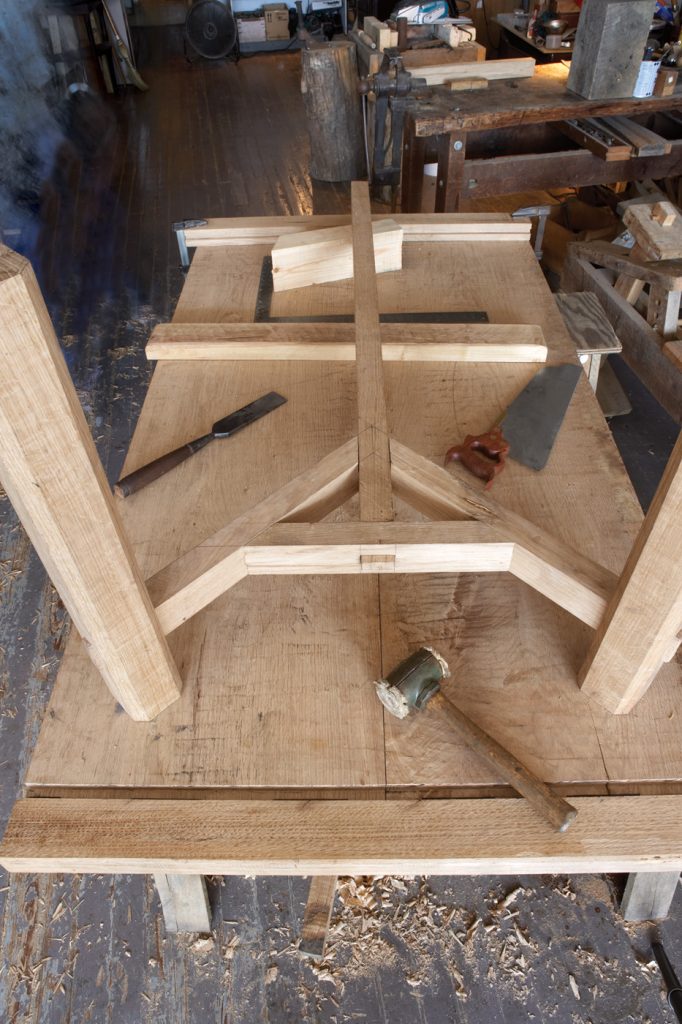 The Barnsley Hay Rake Table | Popular Woodworking