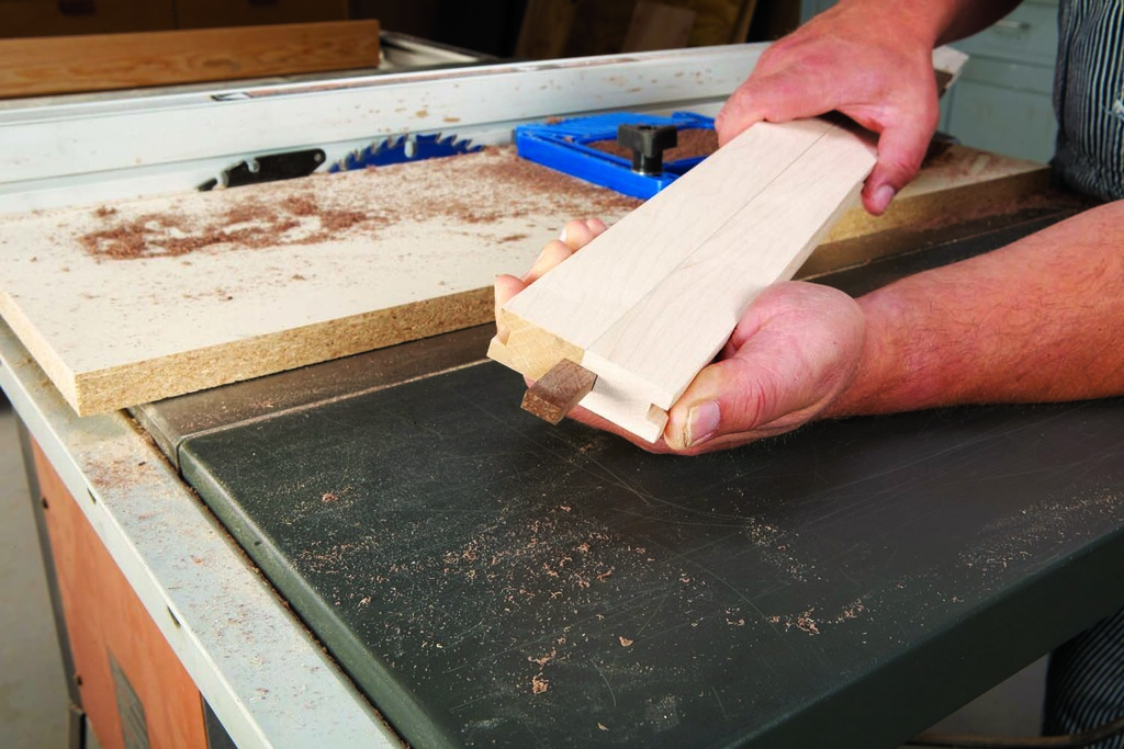 Contemporary Cutting Board | Popular Woodworking