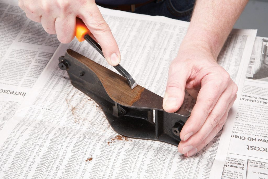 Restoring An Old Plane | Popular Woodworking
