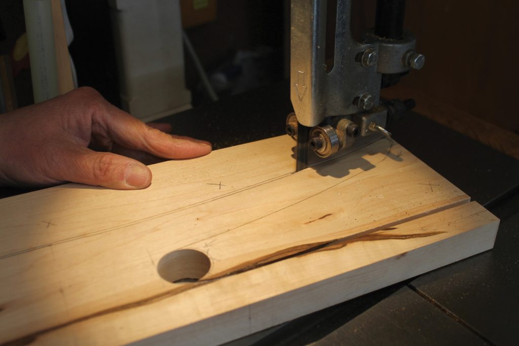 A Stylish Folding Wall-Mounted Valet | Popular Woodworking