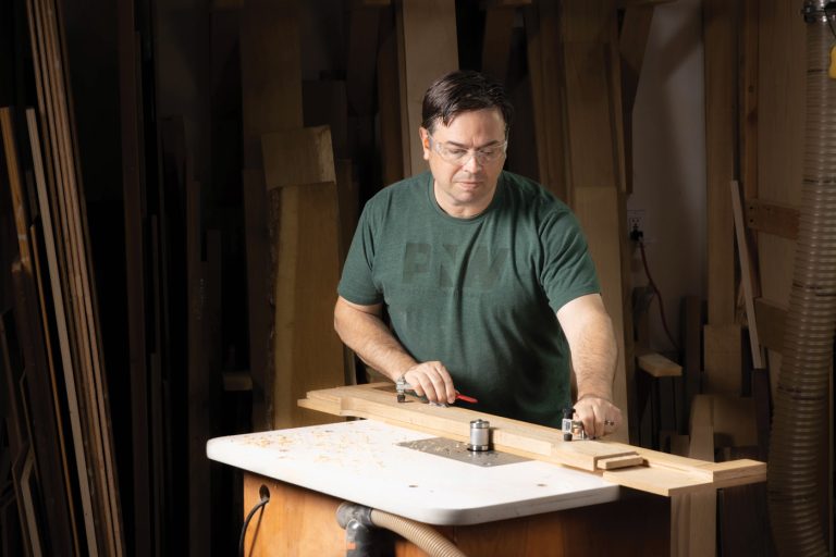 Bank Manager’s Desk | Popular Woodworking