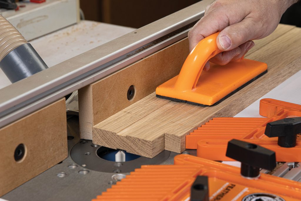 Bank Manager’s Desk | Popular Woodworking