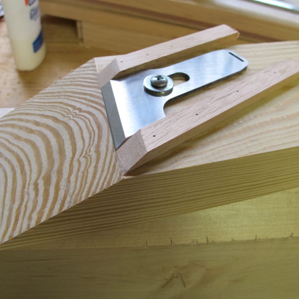 How to Sharpen Dull Router Bits | Popular Woodworking